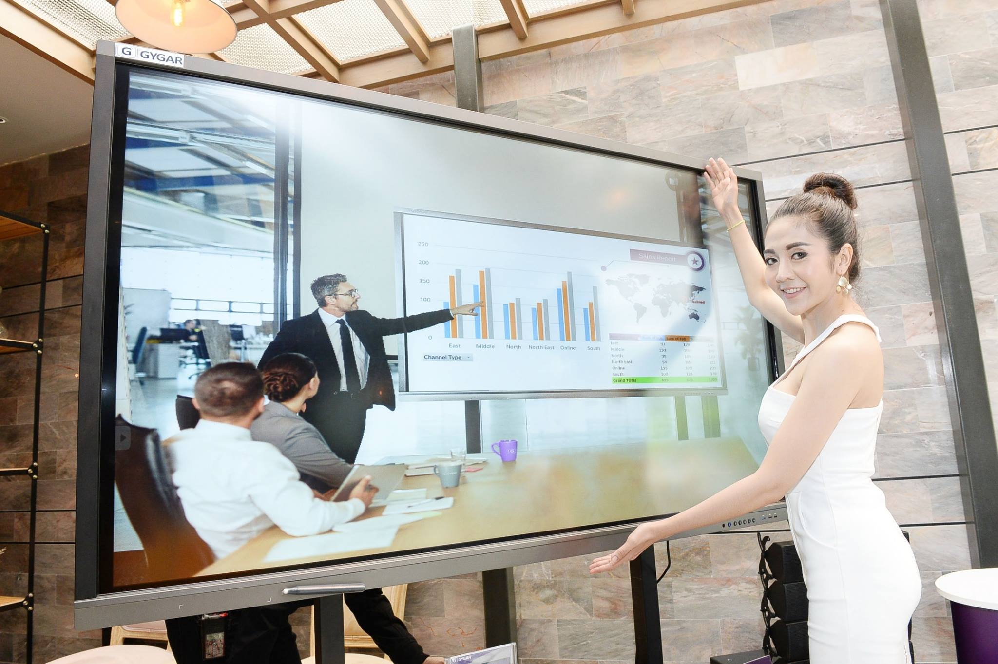 สยามเทคฯ เปิดตัว GYGAR จอระบบสัมผัสอัจฉริยะ 4K รุกตลาดขอนแก่น